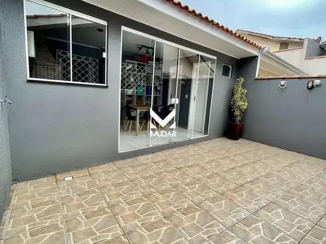 Casa / Sobrado para Venda em Ponta Grossa/PR Cará cará 3 Quartos