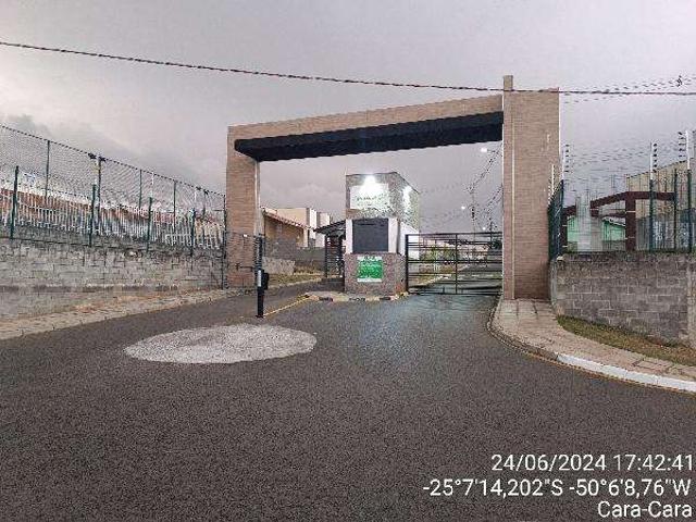Casa / Sobrado para Venda em Ponta Grossa/PR Cará cará 2 Quartos