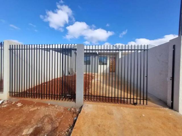 Casa / Sobrado para Venda em Ponta Grossa/PR Cará cará
