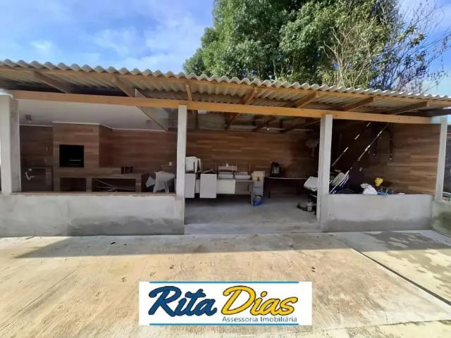 Casa / Sobrado para Venda em Ponta Grossa/PR Cará cará 4 Quartos