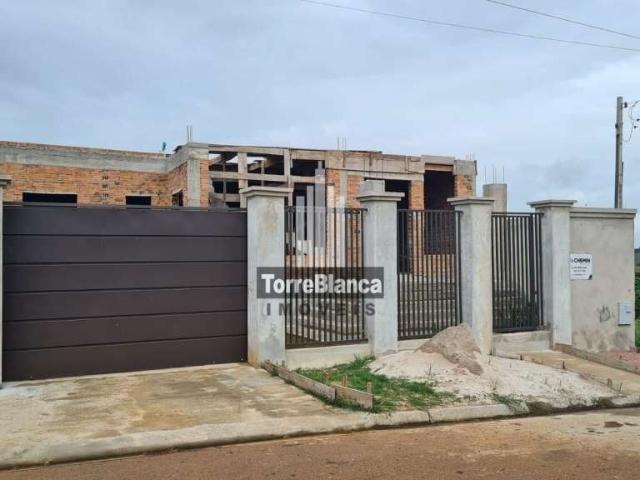 Casa / Sobrado para Venda em Ponta Grossa/PR Cará cará 4 Quartos