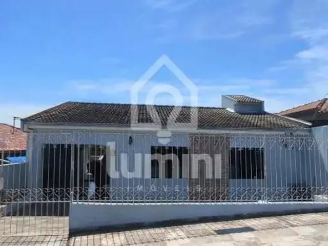 Casa / Sobrado para Venda em Ponta Grossa/PR Contorno 4 Quartos