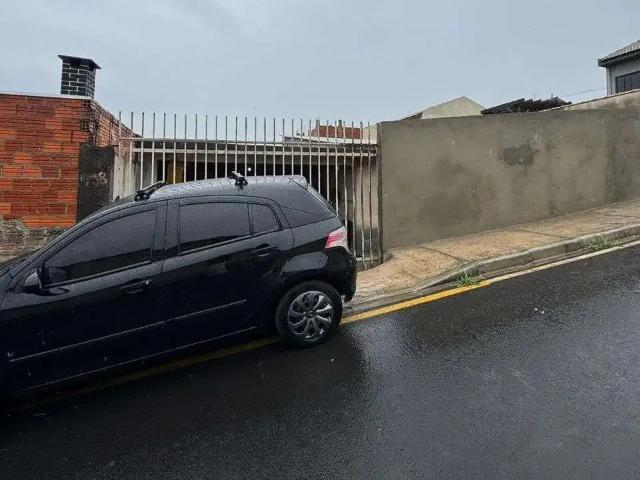 Casa / Sobrado para Venda em Ponta Grossa/PR Contorno 4 Quartos