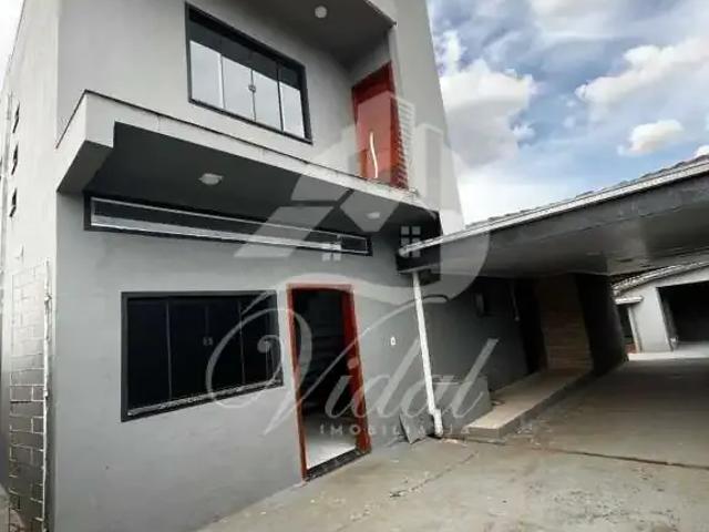 Casa / Sobrado para Venda em Ponta Grossa/PR Contorno 4 Quartos