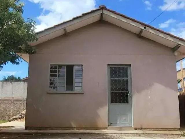 Casa / Sobrado para Venda em Ponta Grossa/PR Contorno 2 Quartos