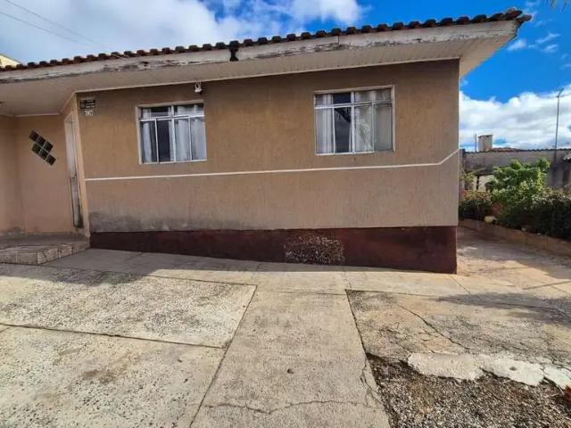 Casa / Sobrado para Venda em Ponta Grossa/PR Contorno 2 Quartos