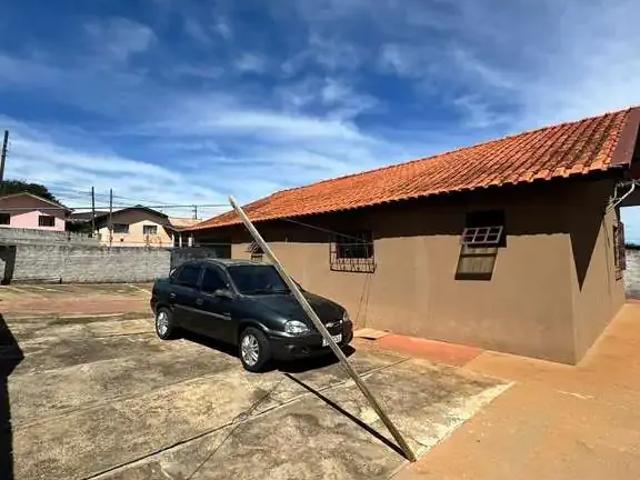 Casa / Sobrado para Venda em Ponta Grossa/PR Contorno 2 Quartos