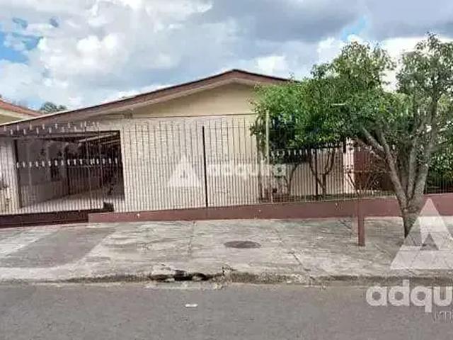 Casa / Sobrado para Venda em Ponta Grossa/PR Contorno 3 Quartos