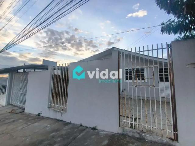 Casa / Sobrado para Venda em Ponta Grossa/PR Contorno 3 Quartos
