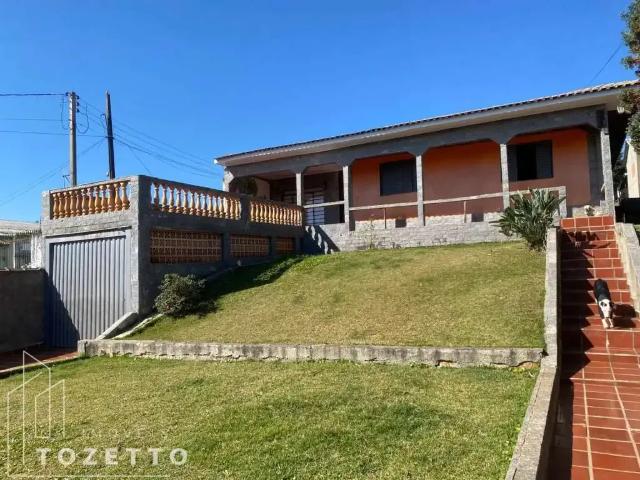 Casa / Sobrado para Venda em Ponta Grossa/PR Contorno 3 Quartos