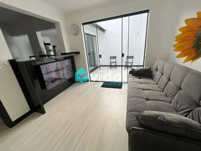 Casa / Sobrado para Venda em Ponta Grossa/PR Estrela 2 Quartos