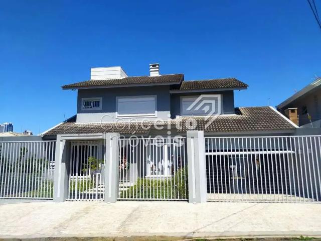 Casa / Sobrado para Venda em Ponta Grossa/PR Estrela 3 Quartos