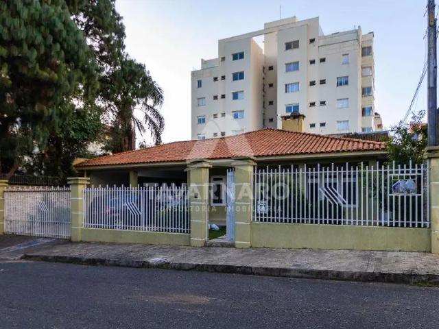 Casa / Sobrado para Venda em Ponta Grossa/PR Estrela 3 Quartos