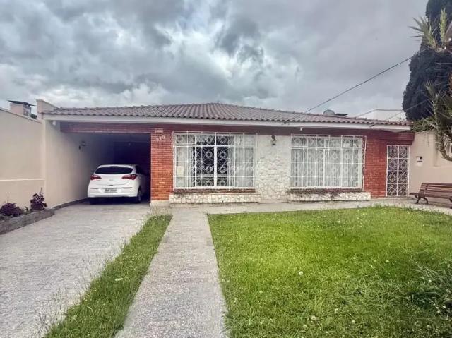 Casa / Sobrado para Venda em Ponta Grossa/PR Estrela 3 Quartos