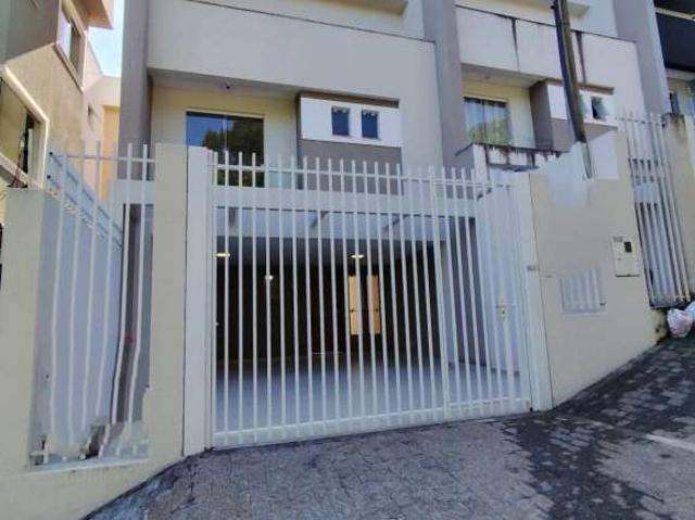 Casa / Sobrado para Venda em Ponta Grossa/PR Estrela 3 Quartos