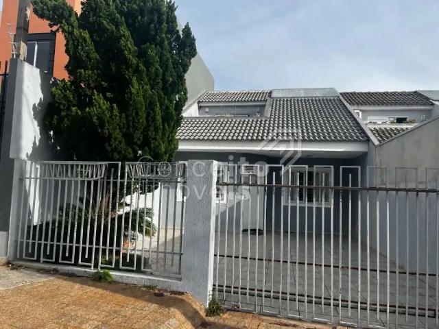 Casa / Sobrado para Venda em Ponta Grossa/PR Estrela 3 Quartos