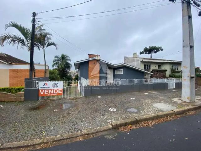 Casa / Sobrado para Venda em Ponta Grossa/PR Estrela 3 Quartos