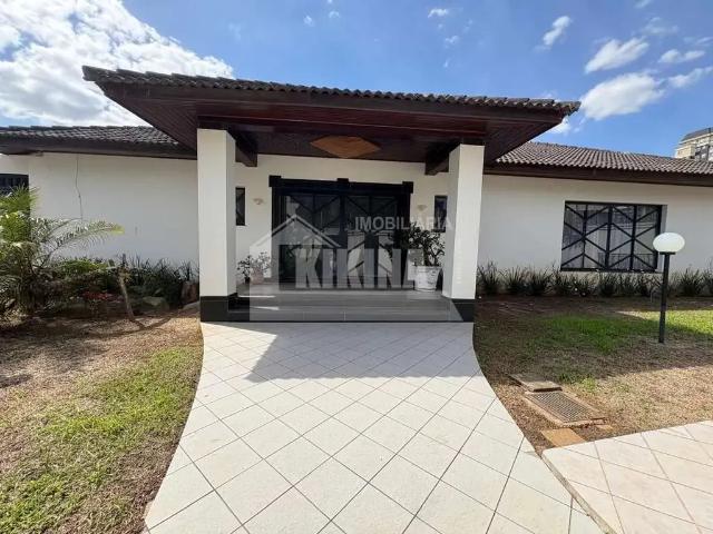 Casa / Sobrado para Venda em Ponta Grossa/PR Estrela 4 Quartos