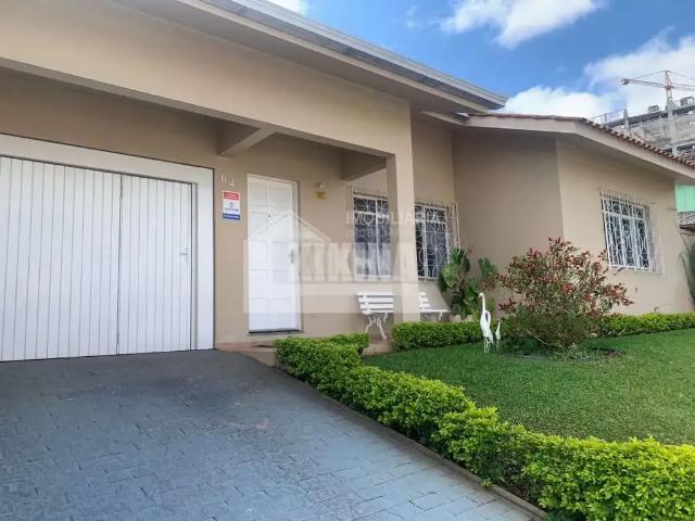 Casa / Sobrado para Venda em Ponta Grossa/PR Estrela 4 Quartos