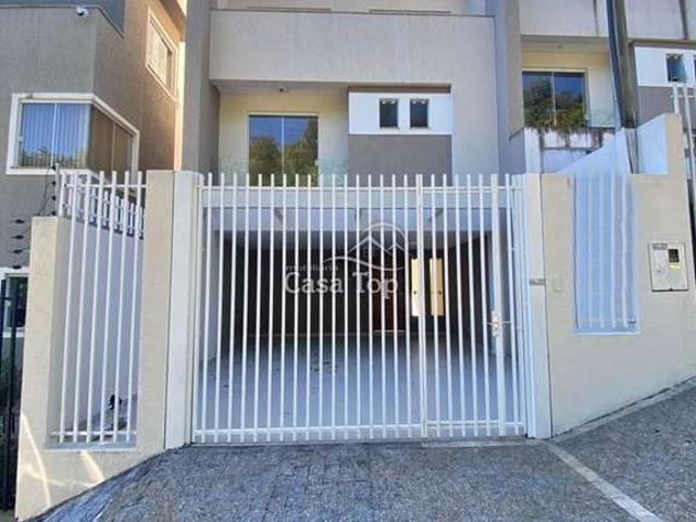 Casa / Sobrado para Venda em Ponta Grossa/PR Estrela 4 Quartos