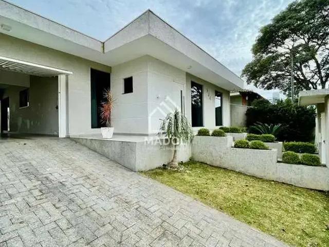 Casa / Sobrado para Venda em Ponta Grossa/PR Estrela 4 Quartos