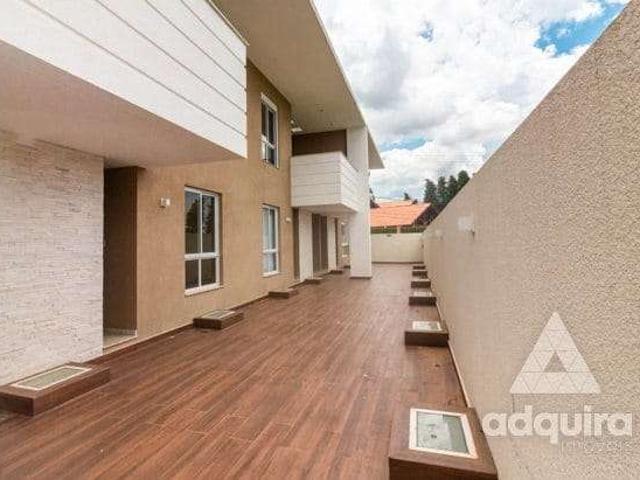 Casa / Sobrado para Venda em Ponta Grossa/PR Estrela 4 Quartos