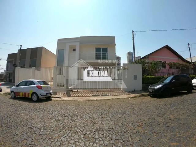 Casa / Sobrado para Venda em Ponta Grossa/PR Estrela 4 Quartos