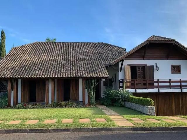 Casa / Sobrado para Venda em Ponta Grossa/PR Estrela 4 Quartos