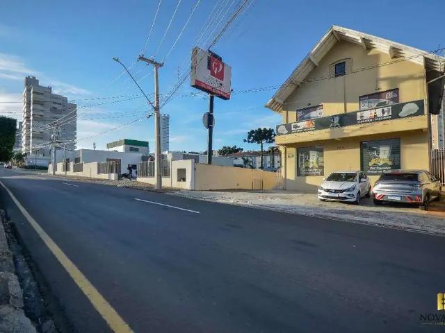 Casa / Sobrado para Venda em Ponta Grossa/PR Estrela 5 Quartos