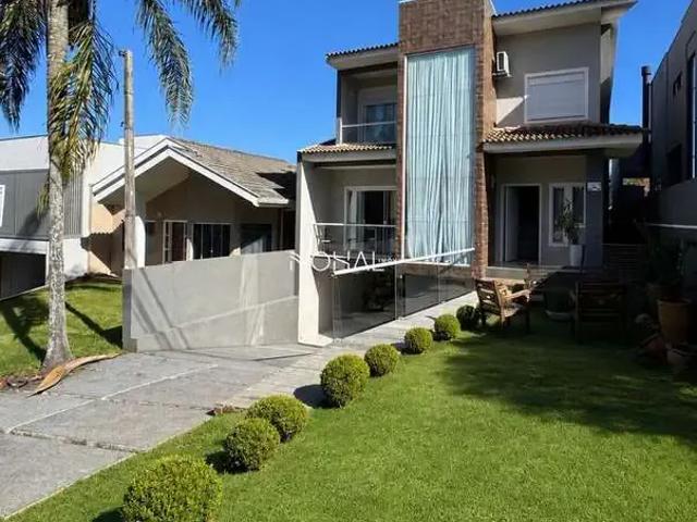 Casa / Sobrado para Venda em Ponta Grossa/PR Jardim Carvalho 3 Quartos