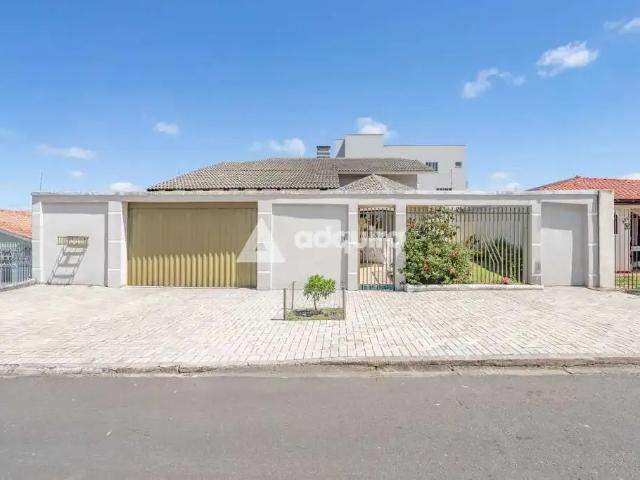 Casa / Sobrado para Venda em Ponta Grossa/PR Jardim Carvalho 3 Quartos
