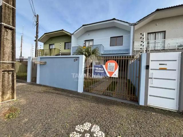 Casa / Sobrado para Venda em Ponta Grossa/PR Jardim Carvalho 3 Quartos