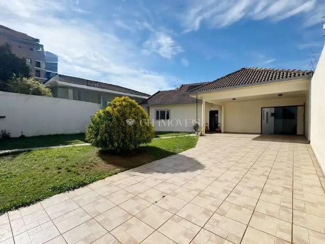 Casa / Sobrado para Venda em Ponta Grossa/PR Jardim Carvalho 3 Quartos