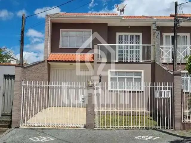 Casa / Sobrado para Venda em Ponta Grossa/PR Jardim Carvalho 3 Quartos