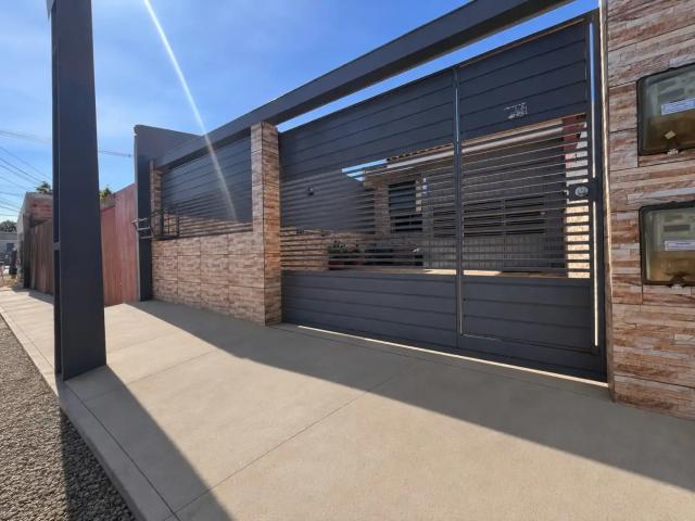 Casa / Sobrado para Venda em Ponta Grossa/PR Jardim Carvalho 2 Quartos