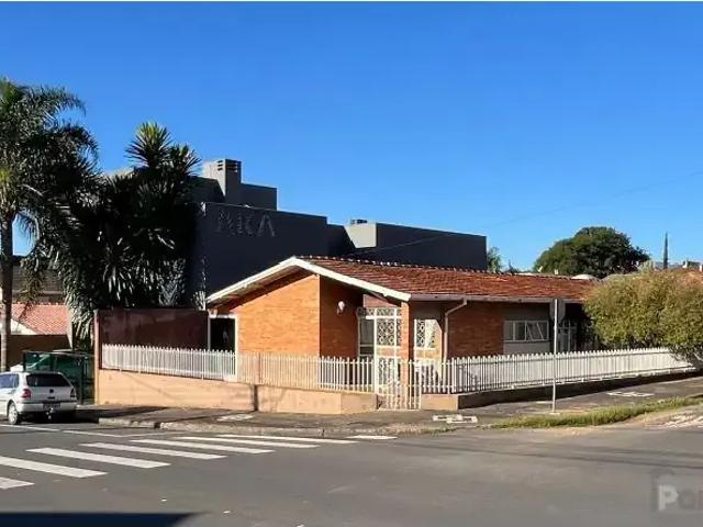 Casa / Sobrado para Venda em Ponta Grossa/PR Jardim Carvalho