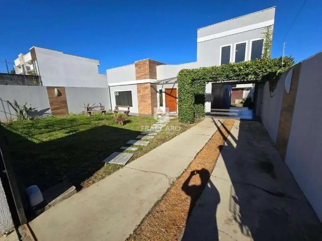 Casa / Sobrado para Venda em Ponta Grossa/PR Jardim Carvalho 4 Quartos