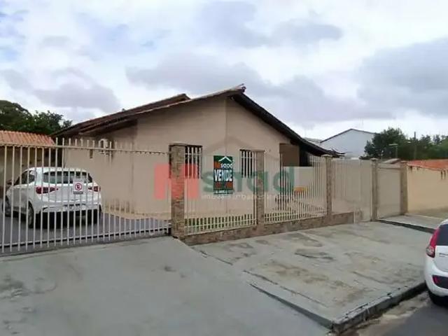 Casa / Sobrado para Venda em Ponta Grossa/PR Jardim Carvalho 5 Quartos
