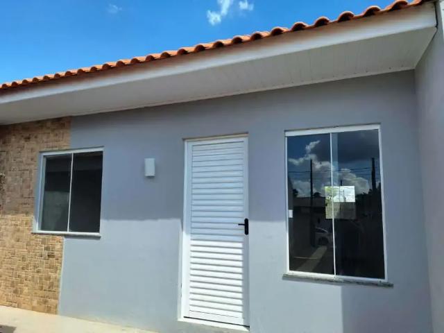 Casa / Sobrado para Venda em Ponta Grossa/PR Neves 4 Quartos