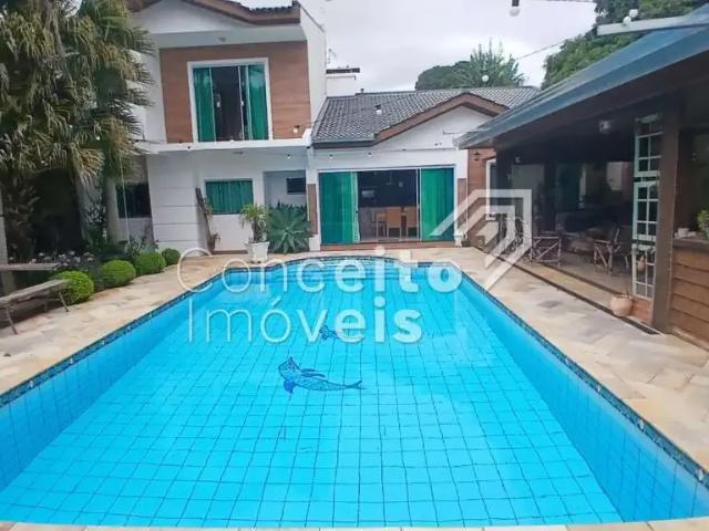 Casa / Sobrado para Venda em Ponta Grossa/PR Neves 7 Quartos