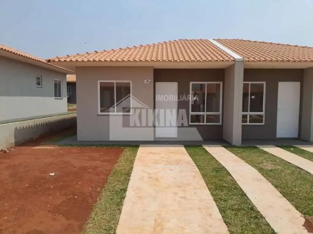 Casa / Sobrado para Venda em Ponta Grossa/PR Neves 2 Quartos