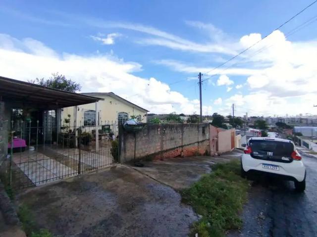 Casa / Sobrado para Venda em Ponta Grossa/PR Neves 2 Quartos