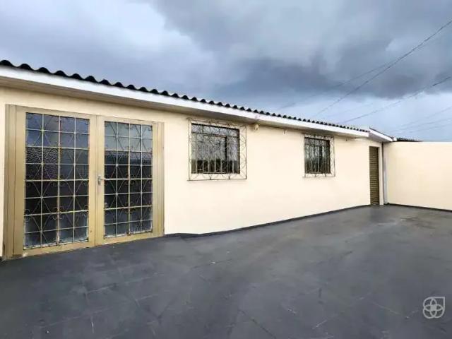 Casa / Sobrado para Venda em Ponta Grossa/PR Neves 3 Quartos