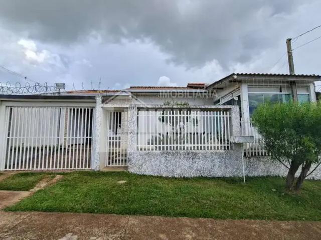 Casa / Sobrado para Venda em Ponta Grossa/PR Neves 3 Quartos