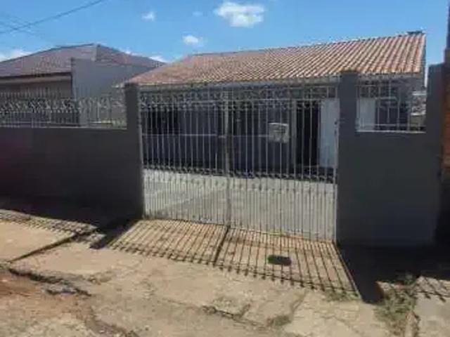 Casa / Sobrado para Venda em Ponta Grossa/PR Neves 3 Quartos