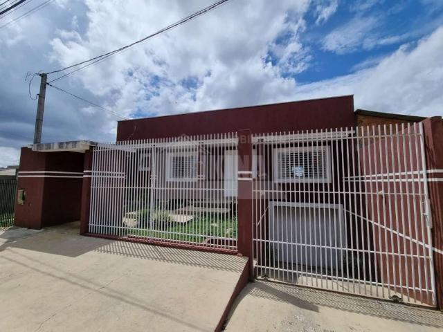 Casa / Sobrado para Venda em Ponta Grossa/PR Neves 3 Quartos