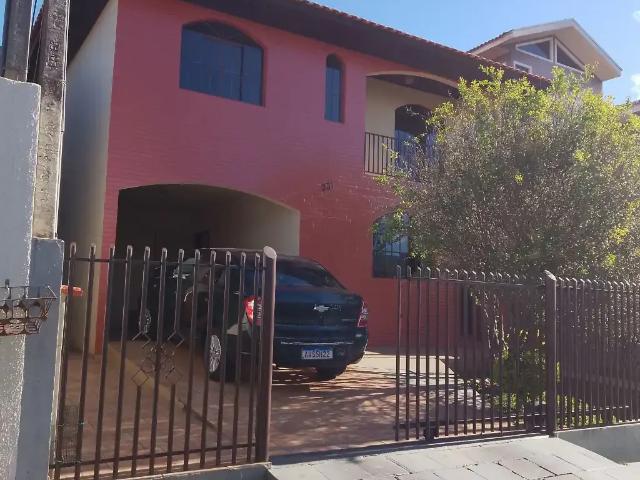 Casa / Sobrado para Venda em Ponta Grossa/PR Neves 3 Quartos