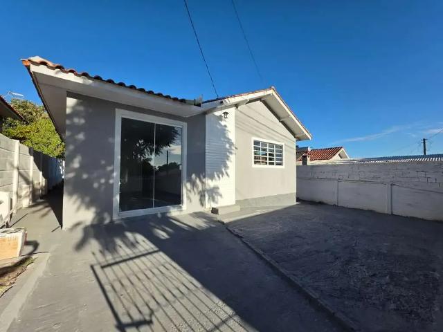 Casa / Sobrado para Venda em Ponta Grossa/PR Neves 3 Quartos