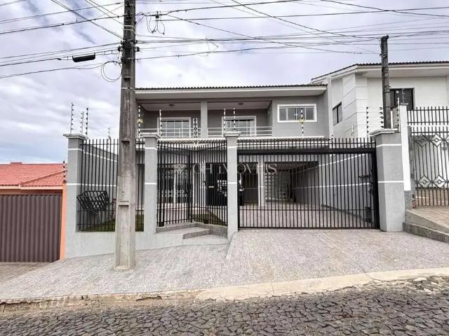 Casa / Sobrado para Venda em Ponta Grossa/PR Nova Rússia 4 Quartos