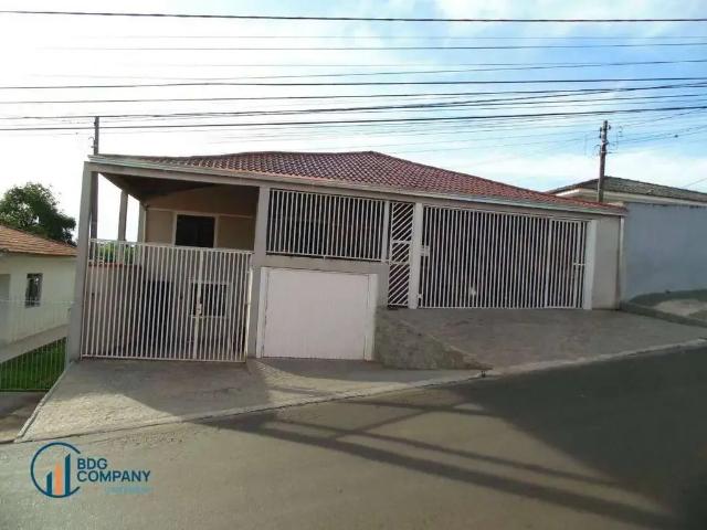 Casa / Sobrado para Venda em Ponta Grossa/PR Nova Rússia 5 Quartos